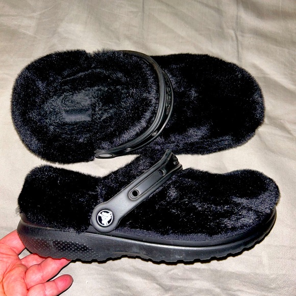 CROCS | Shoes | Womens Crocs Classic Fur Sure | Poshmark